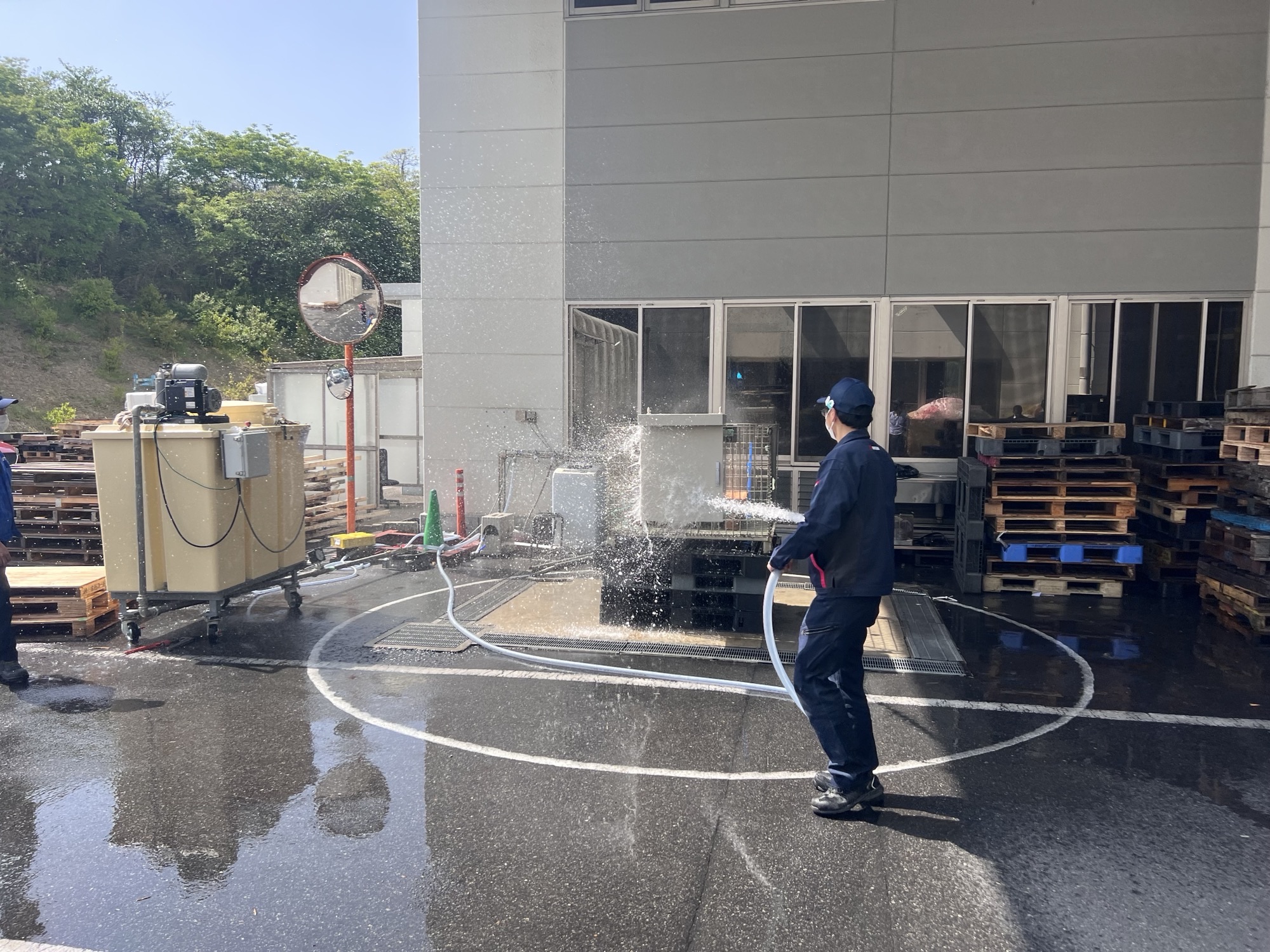 防水試験(IPX6)を実施可能になりました！！ - 株式会社マエショウ